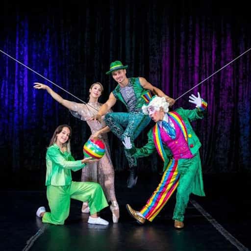 Experience Cirque Christmas Chattanoogas Magic