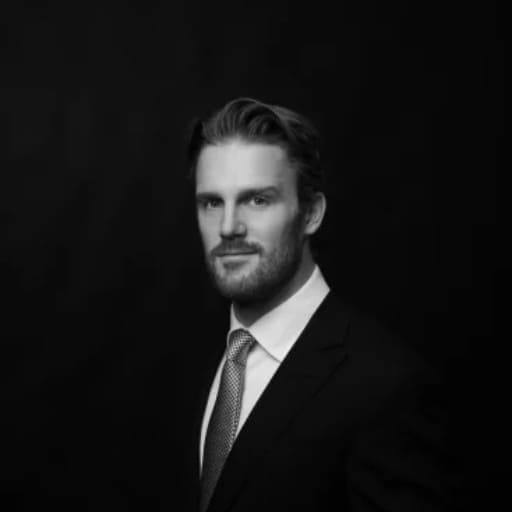 Courtney Lewis Tickets | Classic Concerts 2025/2026